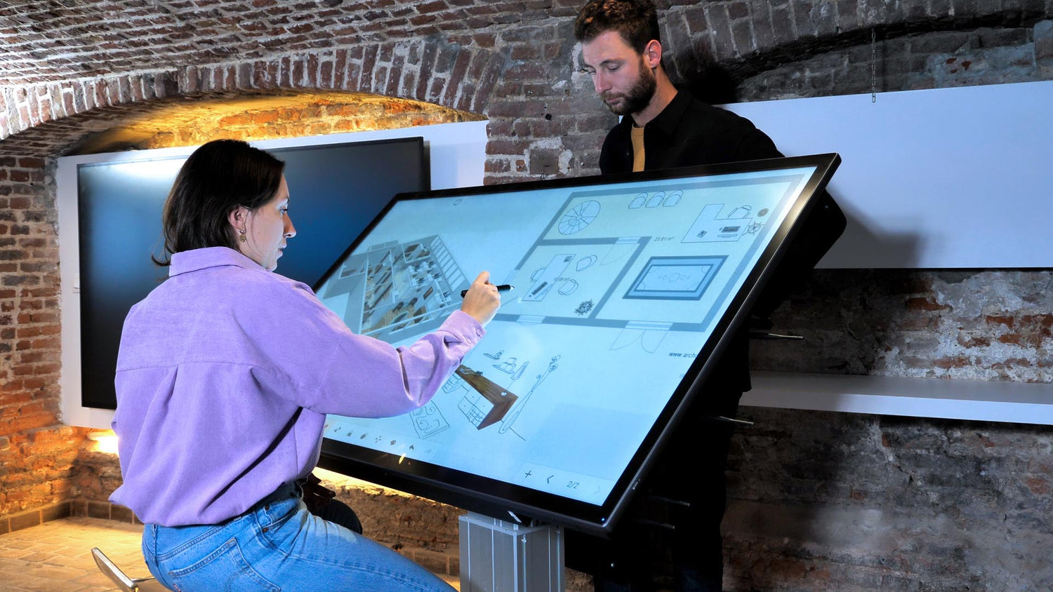 Find an interactive screen stand that meets your needs – Speechi